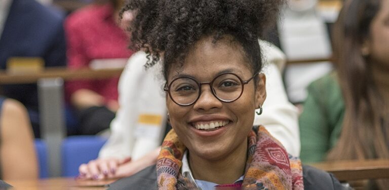 Meet Cínthia – an MBA role model representing Brazil and diversity ...