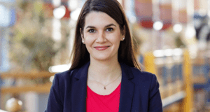 Navigating extremes with Madeleine Rauch, MBA lecturer - News & insight ...